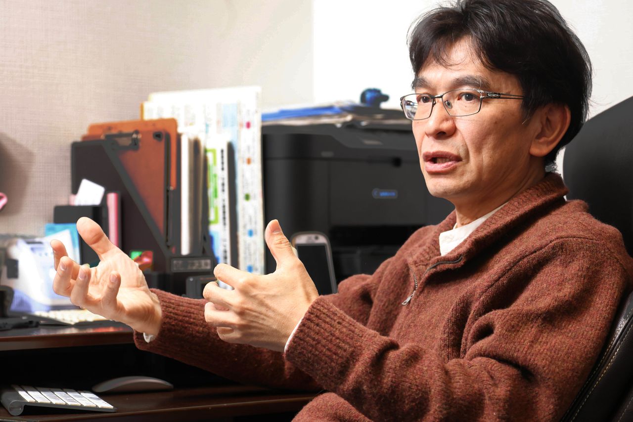 كوياما نوريهيكو: جلب علاج ما بعد الصدمة إلى مناطق الصراع والكوارث حول ...