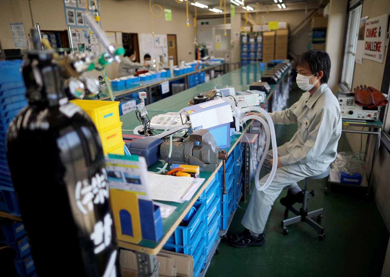 Japan Jan factory growth hits four-year high, but services contract ...