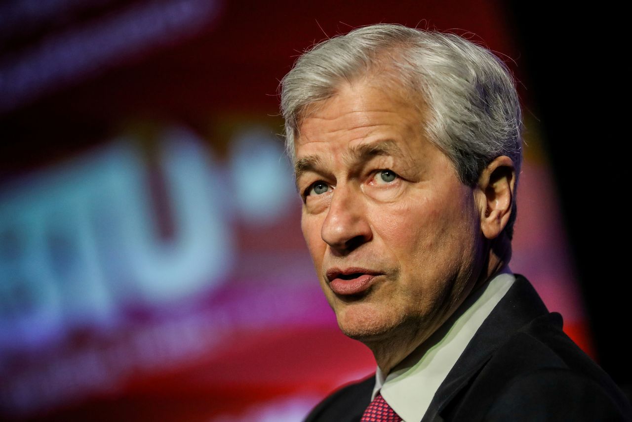 Proxy adviser ISS cautions on pay of JPMorgan CEO Dimon | Nippon.com