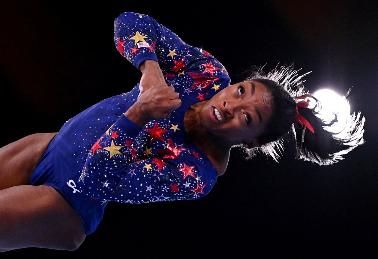 Olympics-Biles remains on track for six golds at Tokyo Games | Nippon.com