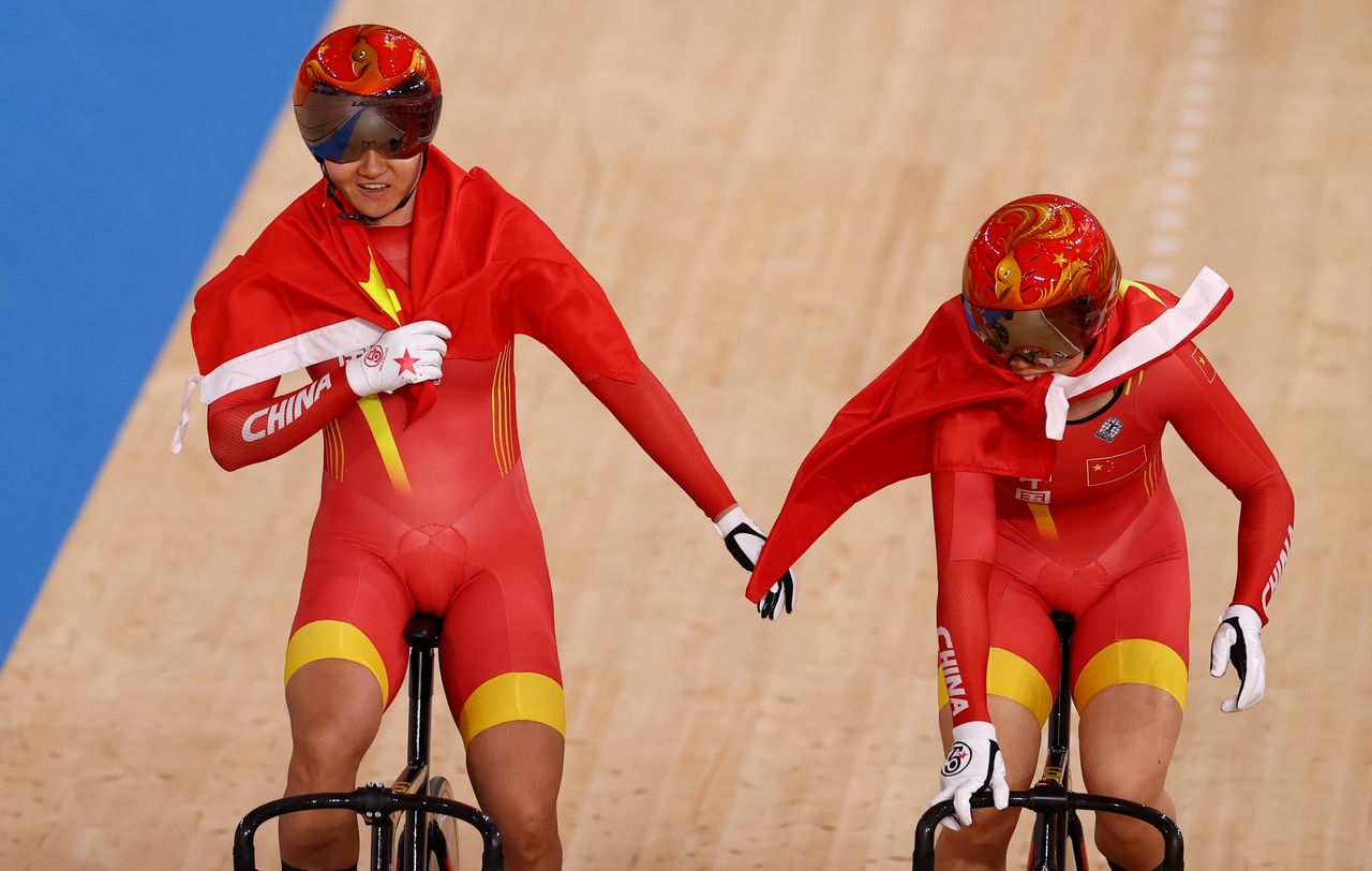 Olympics-Cycling-World records, Chinese gold as track starts with a ...
