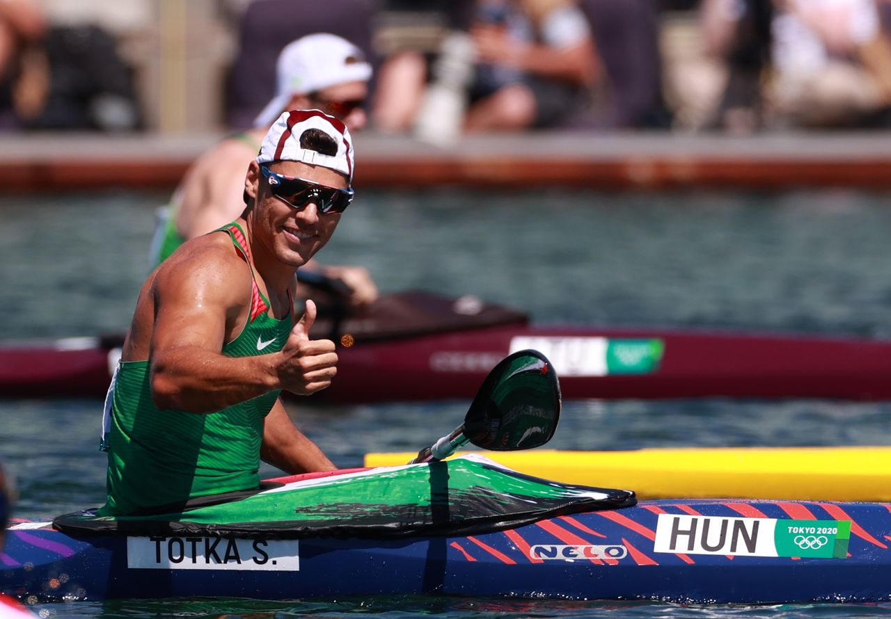 Olympics-Canoe sprint-Hungary's Totka wins men's kayak single 200m gold ...