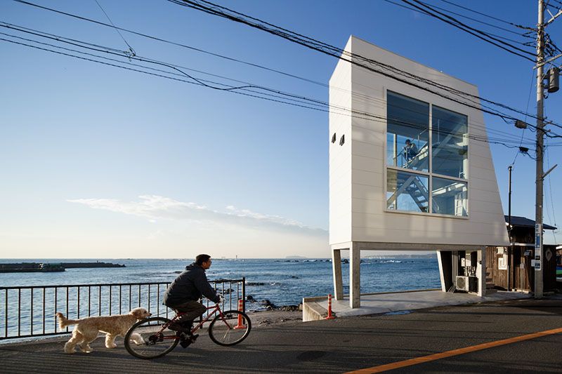 A Seaside Home for a Solo Vacationer | Nippon.com