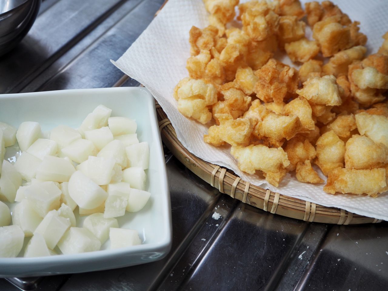 « Kagami mochi » : un mets traditionnel à exposer puis à déguster ...