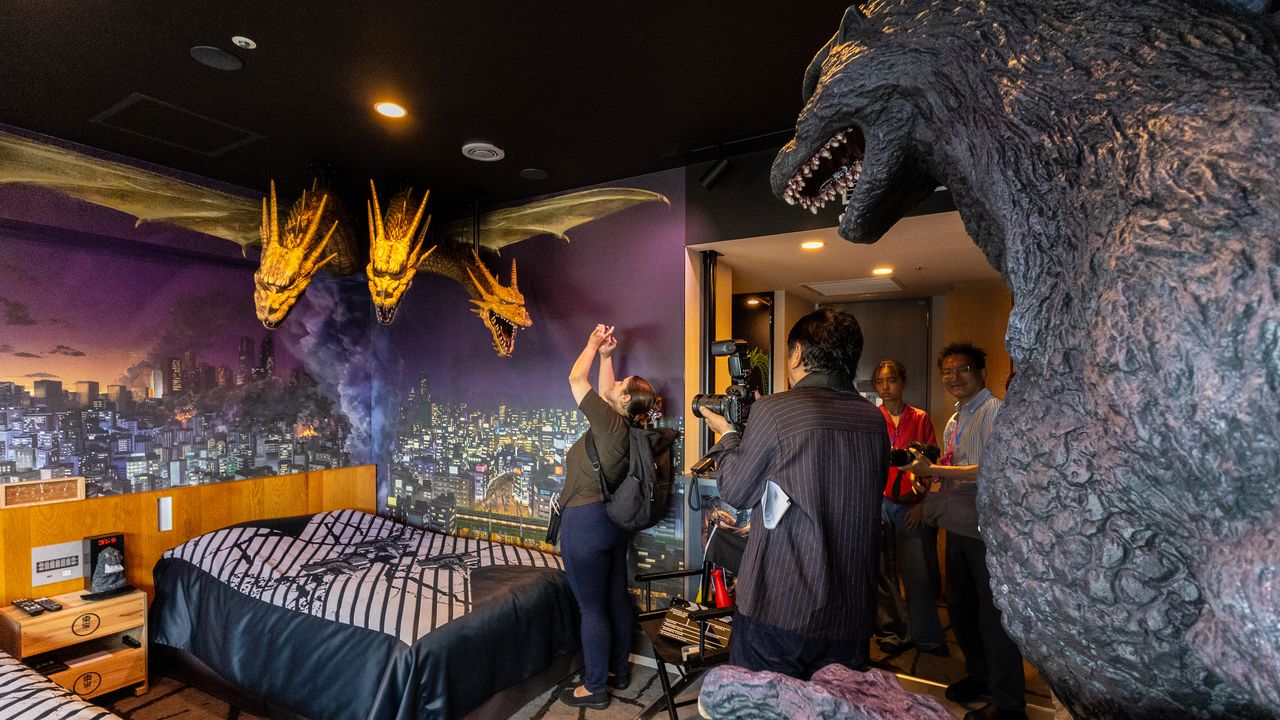 HOTEL GRACERY SHINJUKU新宿格拉斯麗飯店，推出哥吉拉主題新客房 | Nippon.com
